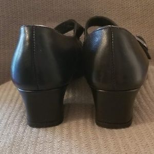 Footthrills Beth | Shoes | Womens Beth Footthrills Leather Dress Shoes ...